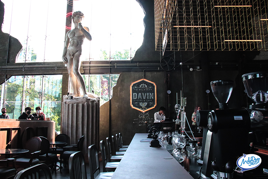 รีวิว Davin Café คาเฟ่สุดปัง! อลังการ คลาสสิคสไตล์ Steampunk ย่านเกษตร-นวมินทร์ ที่สายแฟต้องไม่ ...